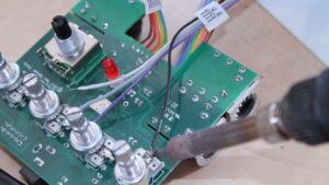 Variable resistor basics for beginners (Guide, 2025)